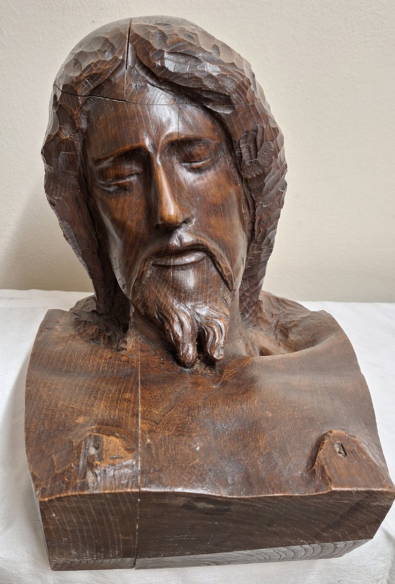 Hand-Carved Bust of Jesus, 1900, Elm for sale at Pamono