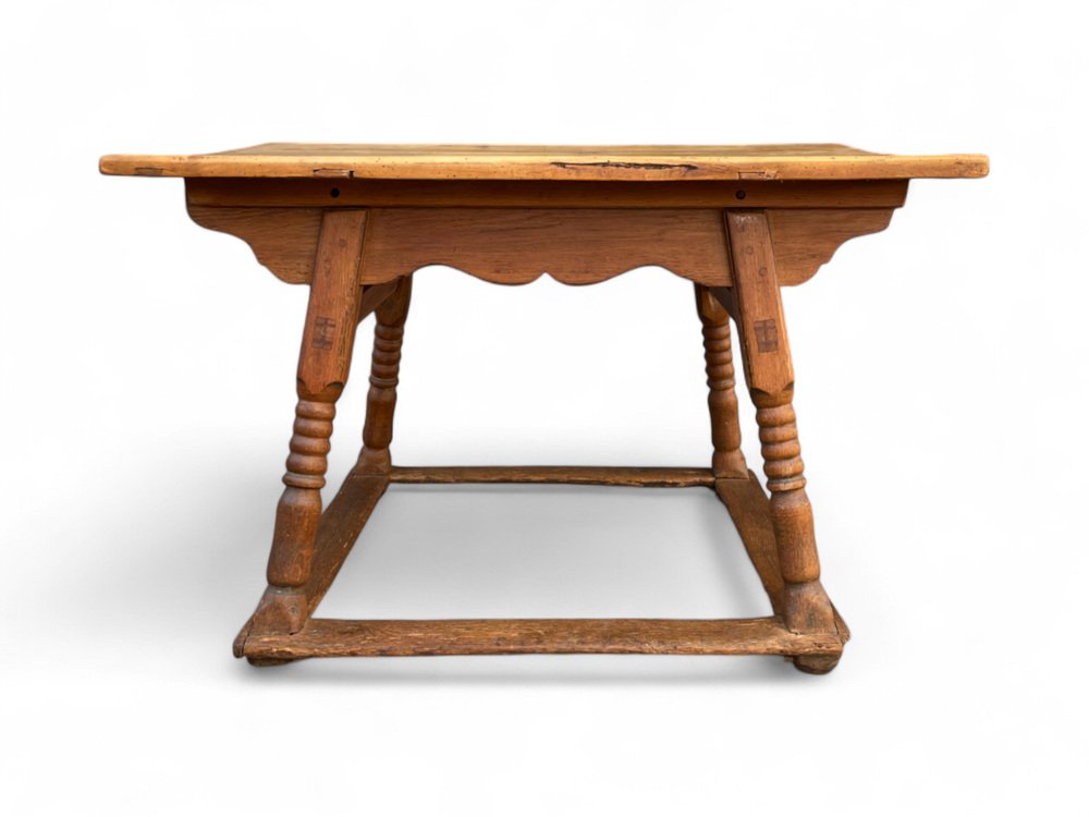 Antique Oak and Maple Dining Table for sale at Pamono