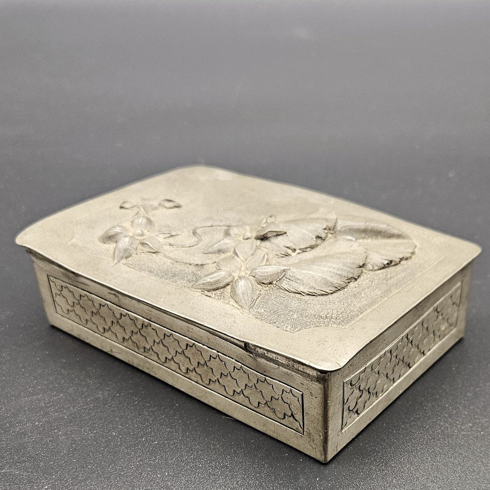 Art Nouveau Lidded Box by Stegel from Floral, 1920s for sale at Pamono