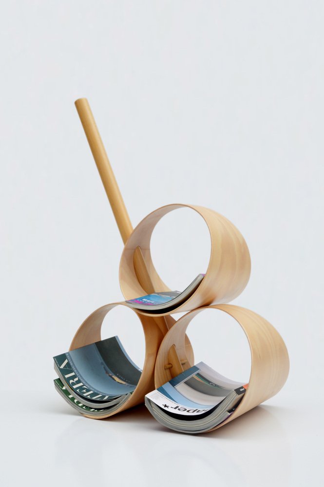 Zeitschriftenständer Mypil von Carl Magnus Persson für Villa Home ...