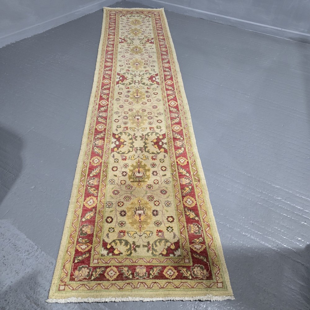 Middle Eastern Runner Rug, 1910 for sale at Pamono