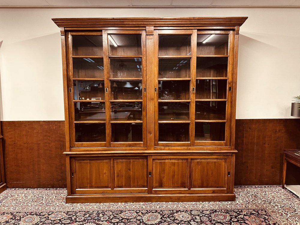 Large Classic Oak Library Bookcase for sale at Pamono