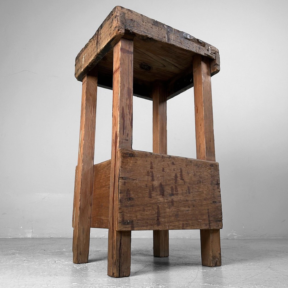 Minimalist Wooden Mingei Stool, Japan, 1940s for sale at Pamono