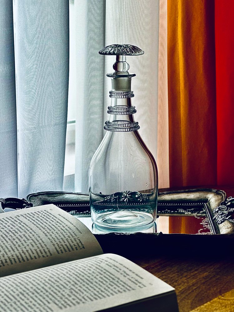 George III Irish Mallet Decanter for sale at Pamono