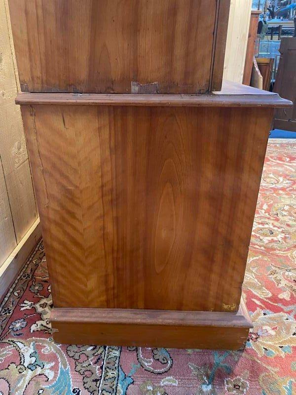 English Style Display Cabinet for sale at Pamono