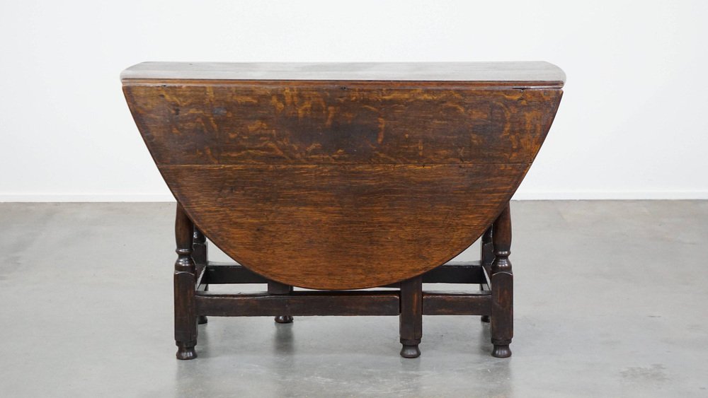 Antique English Oak Gateleg Table for sale at Pamono