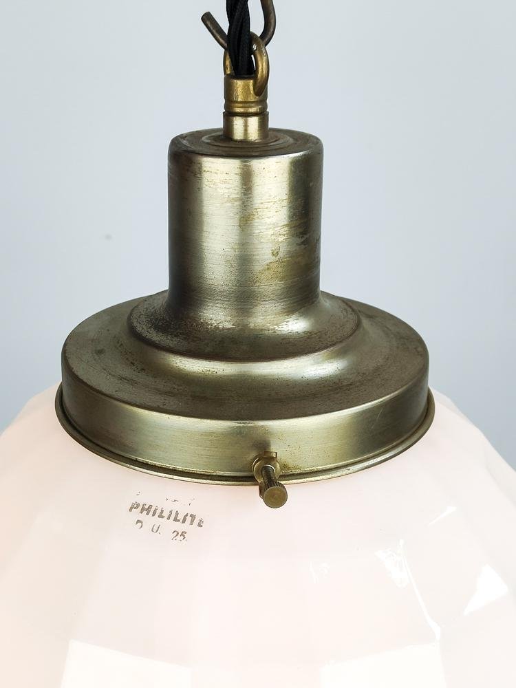 Dutch Art Deco Philips Phililite Opaline Facetted Globe Light, 1920s ...