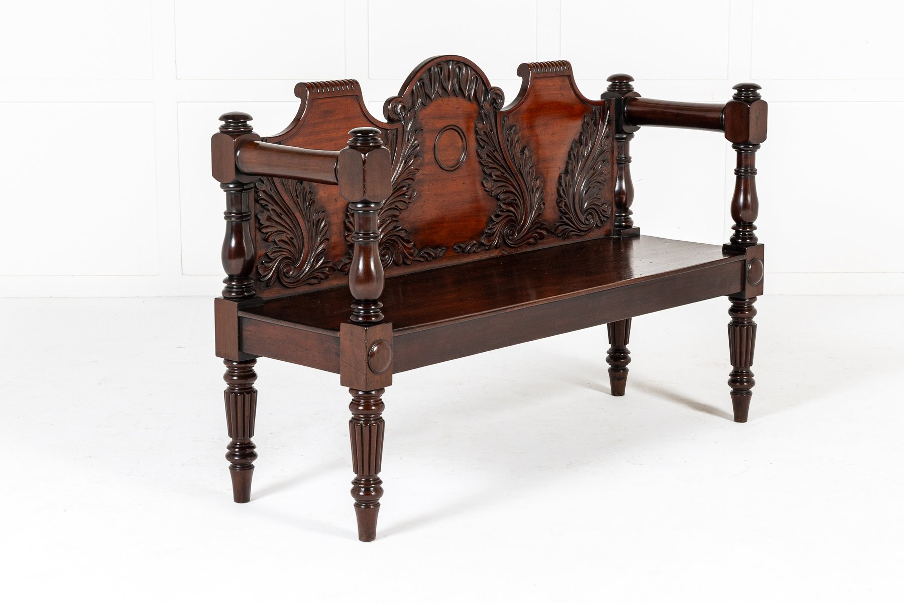19th Century English Regency Mahogany Hall Bench for sale at Pamono