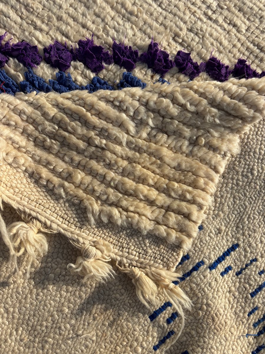 Moroccan Handwoven Berber Rug, 1990s for sale at Pamono