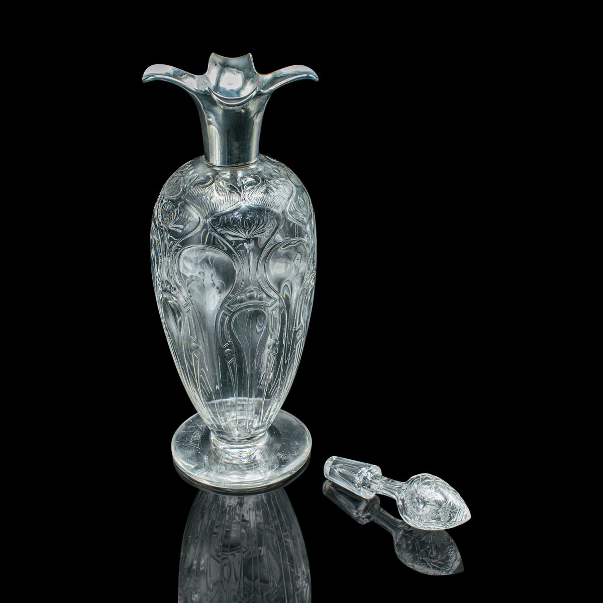 Antique Pouring Decanter, 1904 for sale at Pamono