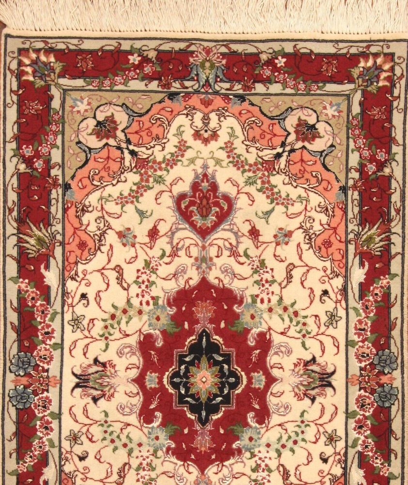 Middle Eastern Rug in Wool for sale at Pamono