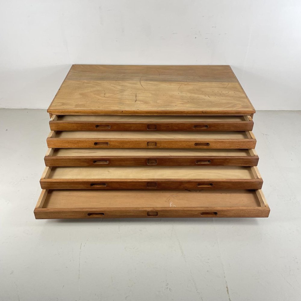 5 Drawer Staverton Plan Chest with Inset Handles, 1950s for sale at Pamono
