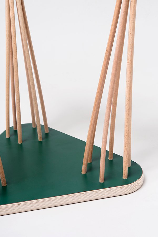 Dowel Side Table von Nadav Caspi bei Pamono kaufen