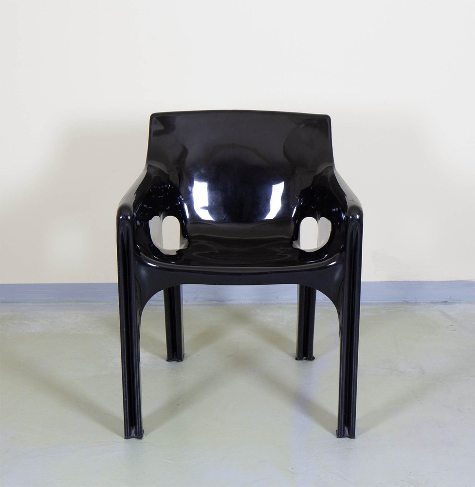 Gaudi Chair by Vico Magistretti for Artemide, 1970s for sale at Pamono