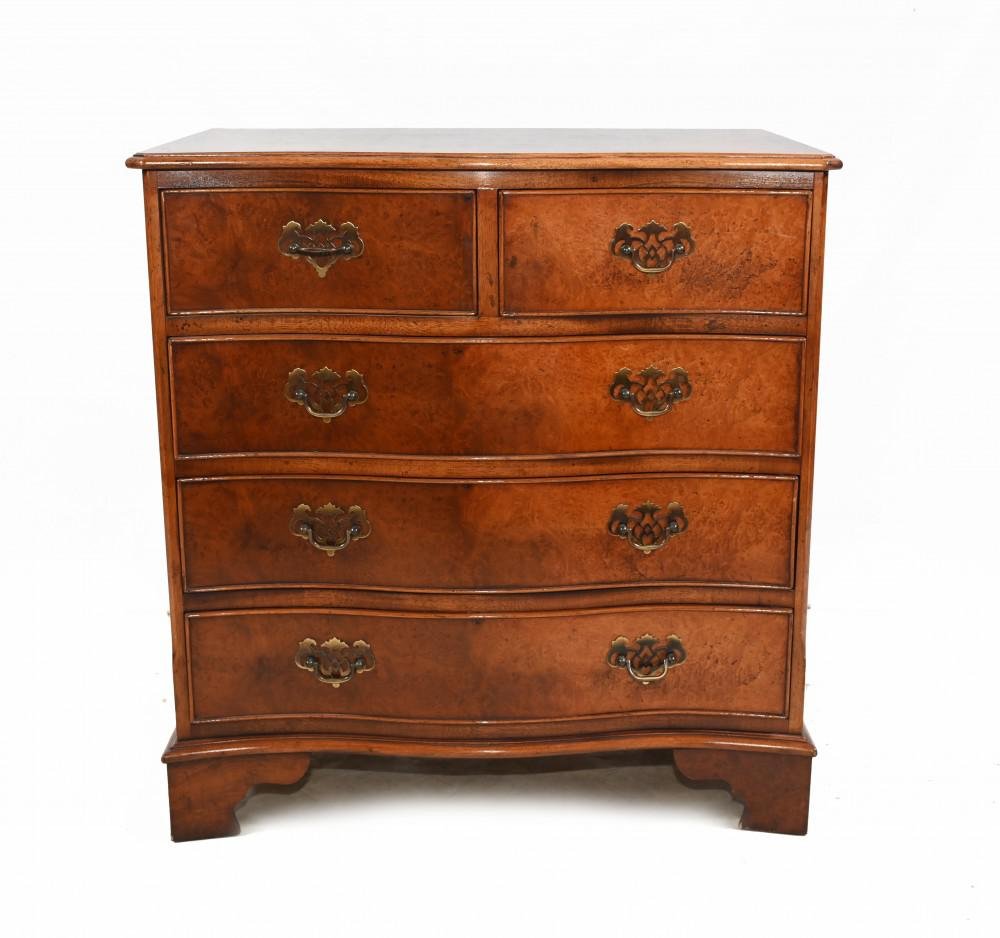 Regency Walnut Bachelor Chest of Drawers for sale at Pamono