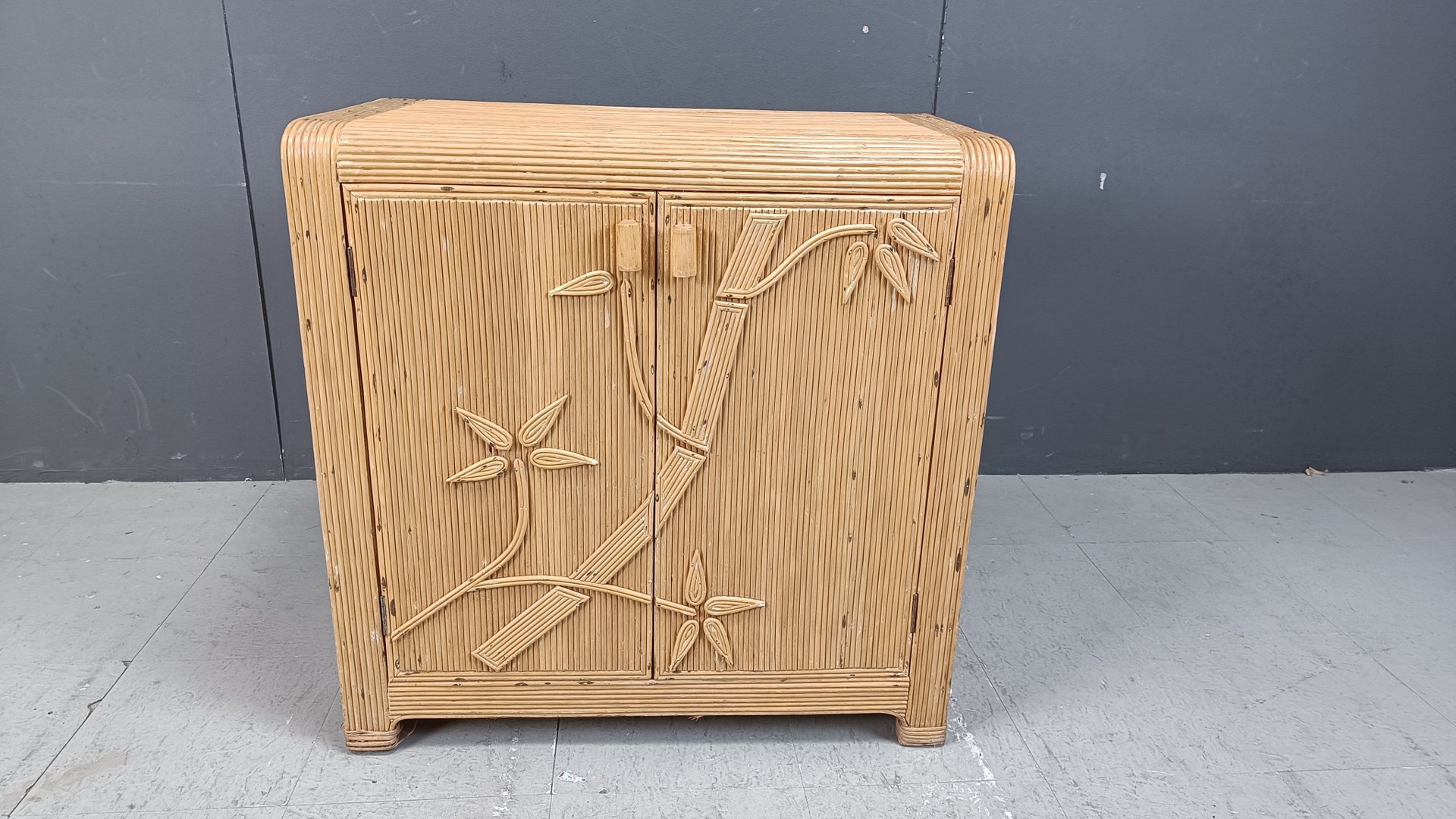 Vintage Pencil Reed Cabinet, 1970s for sale at Pamono