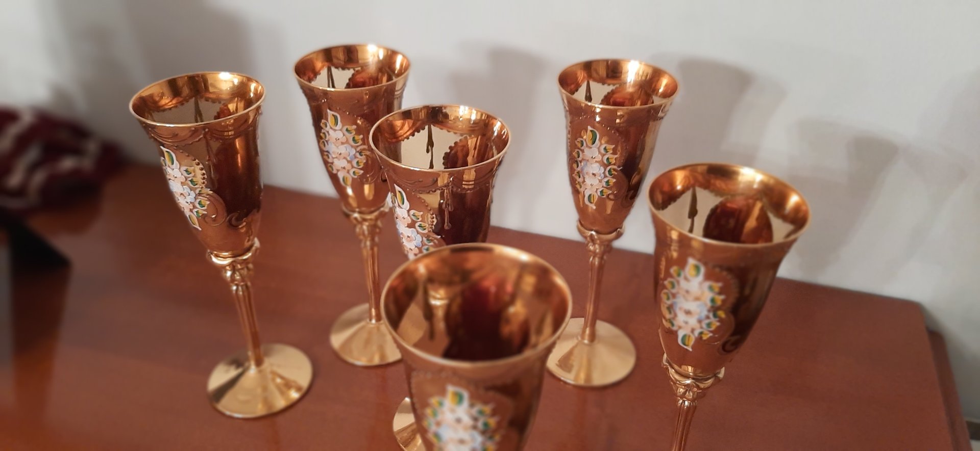 Murano Glass and 24 Karat Gold Goblets, 1970s, Set of 6 for sale at Pamono