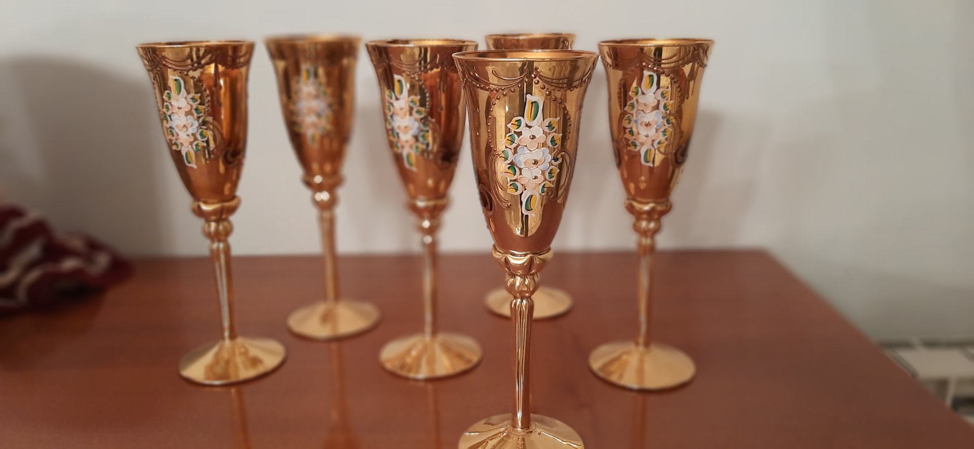 Murano Glass and 24 Karat Gold Goblets, 1970s, Set of 6 for sale at Pamono