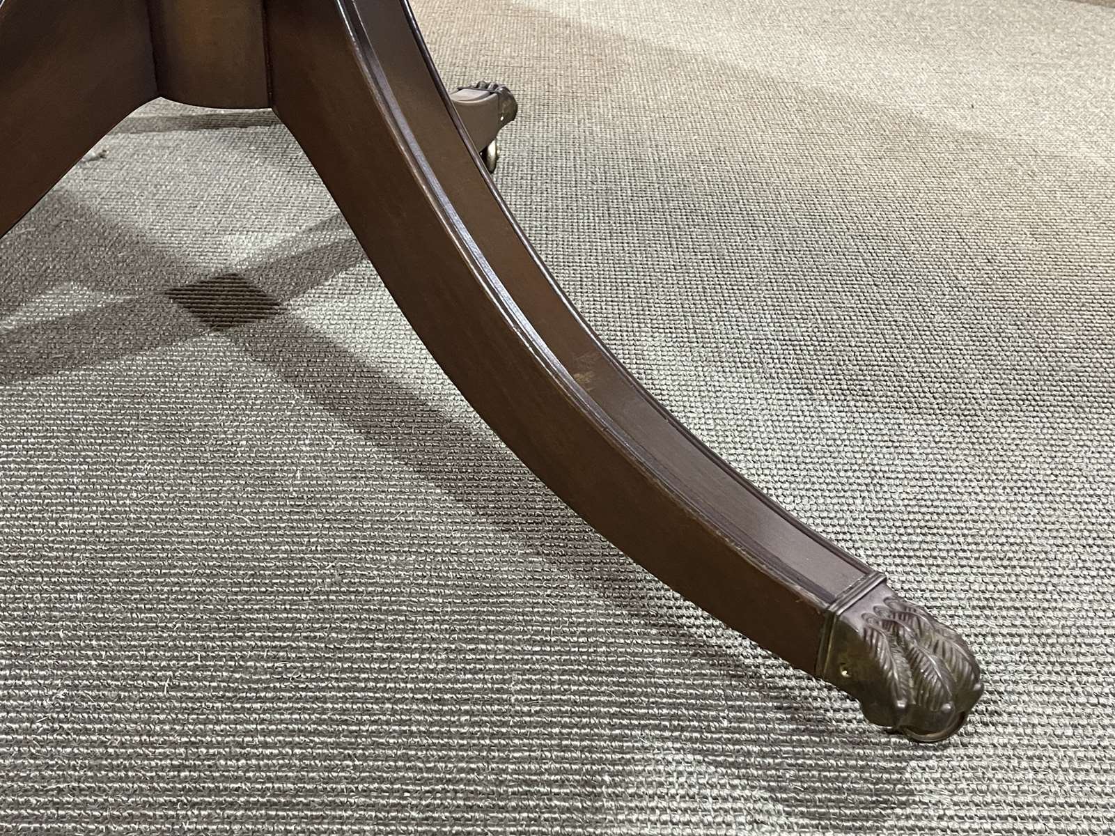 English Regency Walnut Table with 1 Extension, 1950s for sale at Pamono