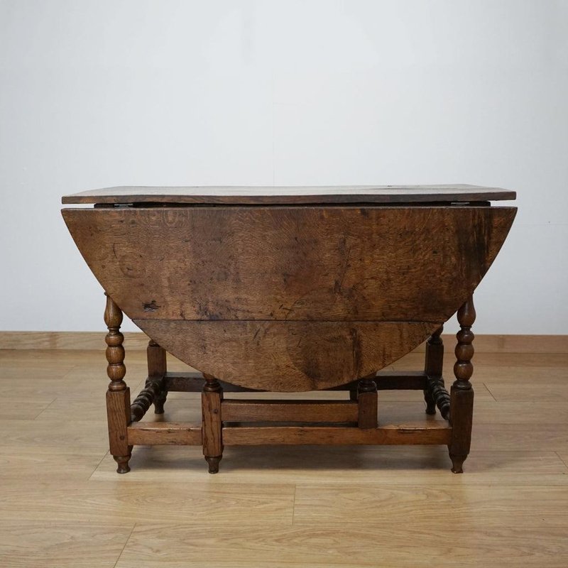 Late 17th Century Oak Gateleg Table for sale at Pamono