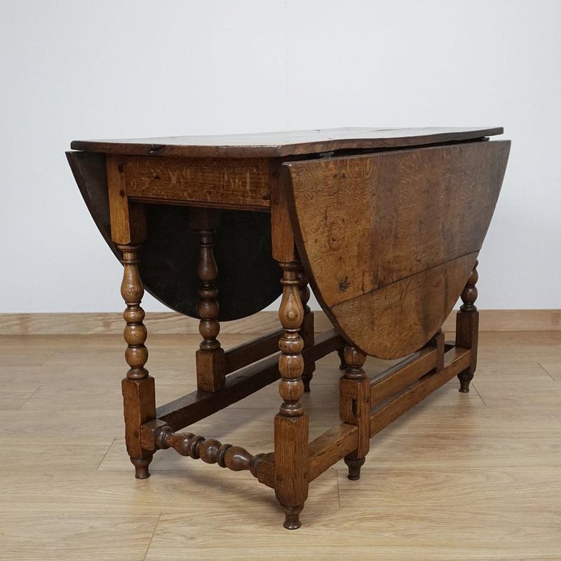 Late 17th Century Oak Gateleg Table for sale at Pamono