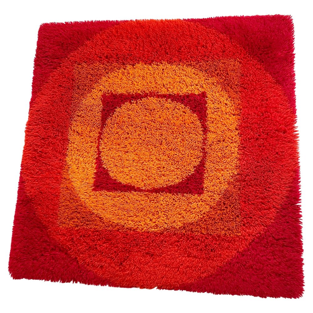 Pop Art No. 4 Varia Wall Rug attributed to Verner Panton Attrib for ...