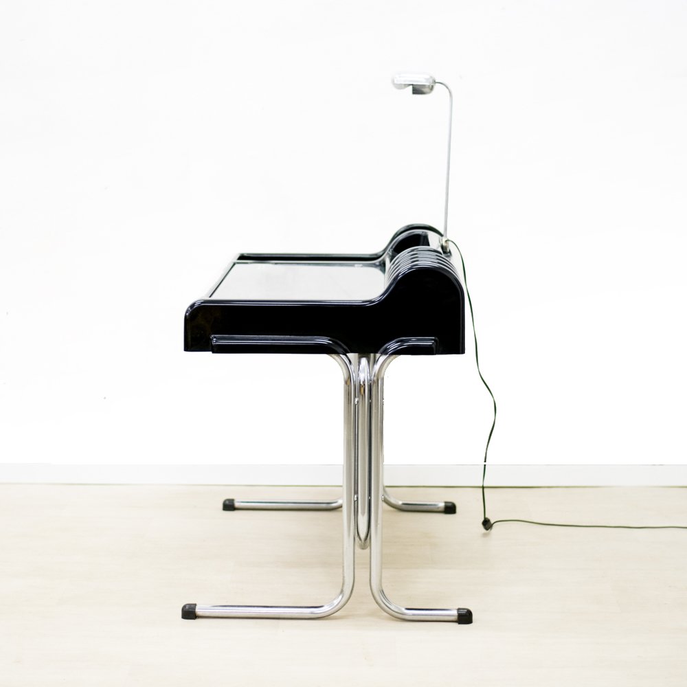 Orix Desk from Molteni, 1970s for sale at Pamono