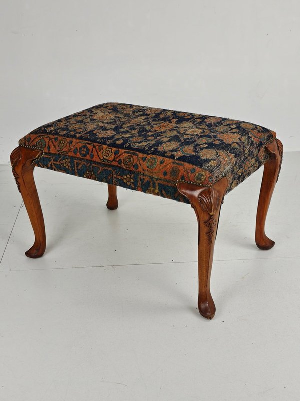 Antique Pouf in Walnut, 1820 for sale at Pamono