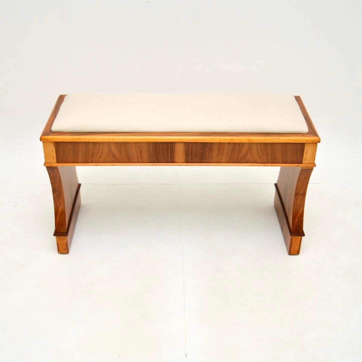Art Deco Walnut Duet Piano Stool, 1930 for sale at Pamono
