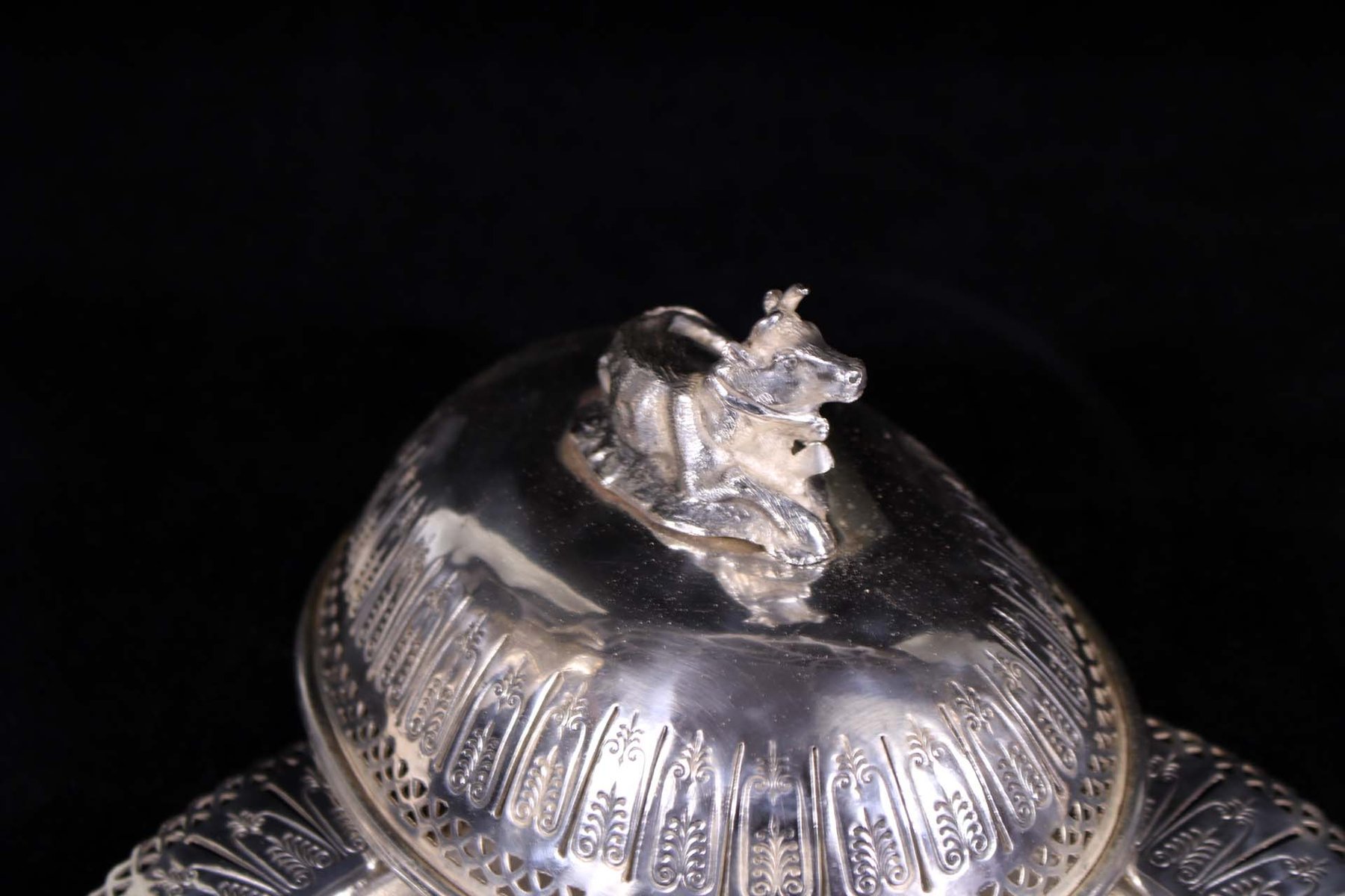 Victorian Butter Holder with Lid for sale at Pamono