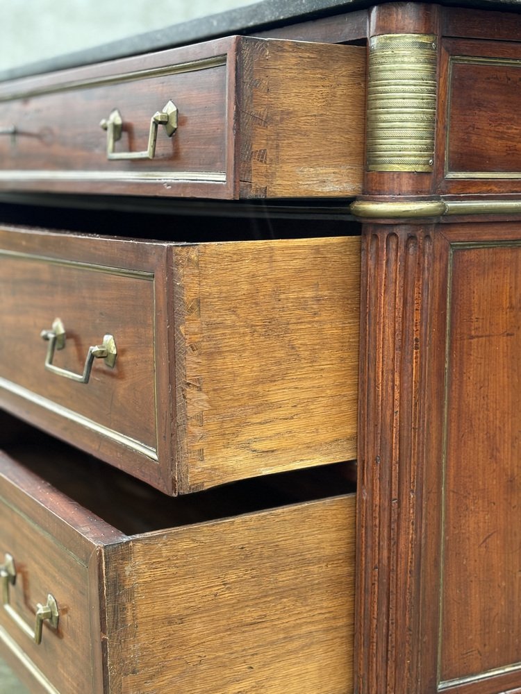 Louis XVI Mahogany Commode, 1790s for sale at Pamono