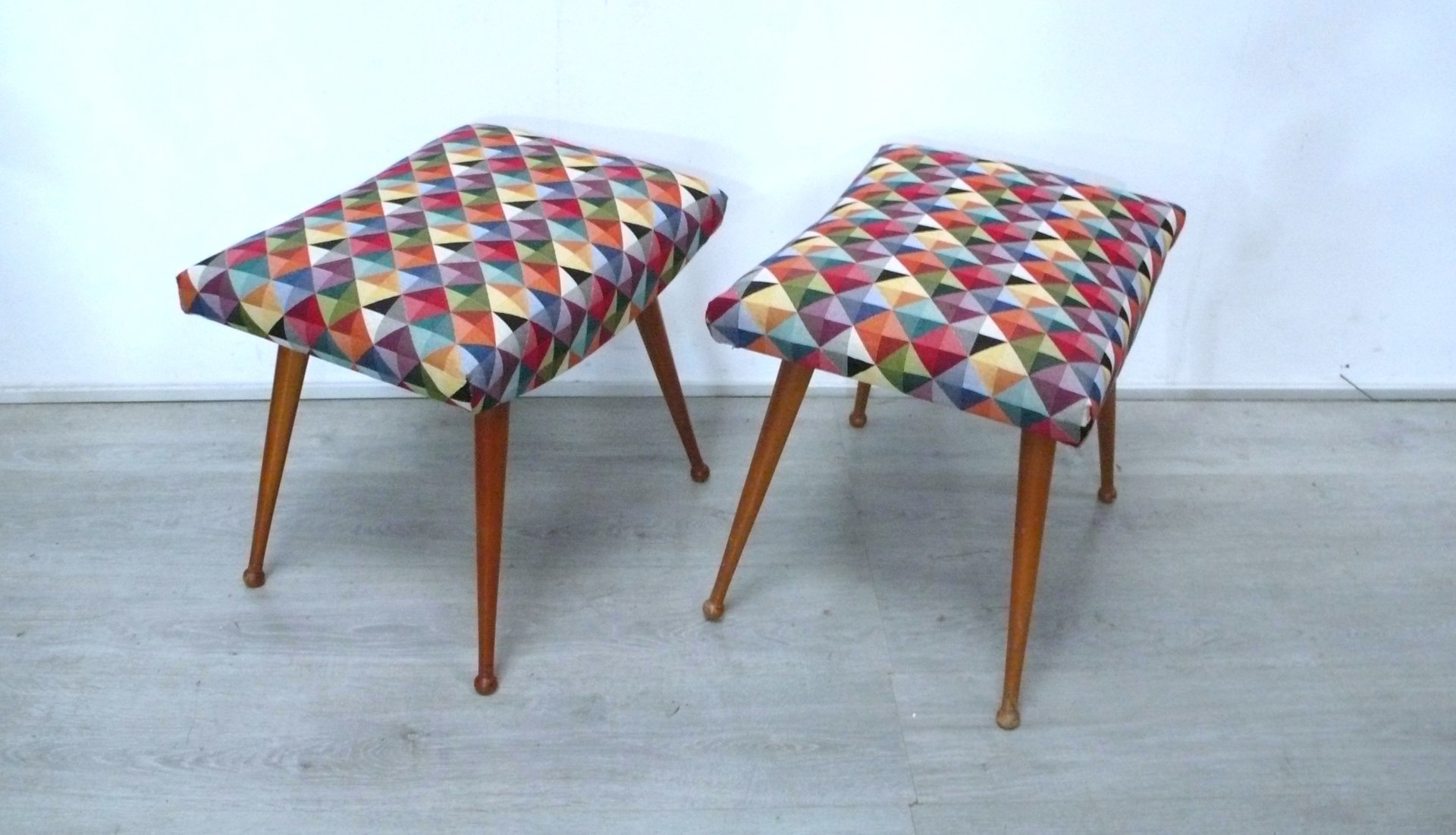 Set of Mid-Century Modern Stools, 1950s for sale at Pamono