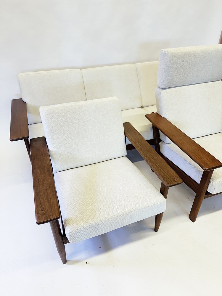 Mid-Century Modern Lounge Chair, 1970s for sale at Pamono