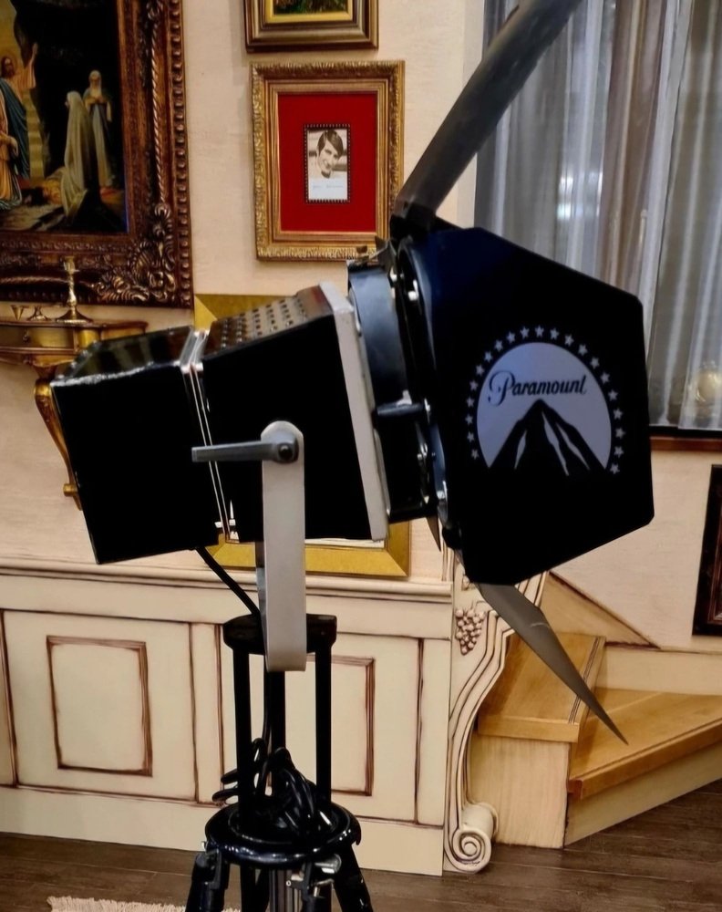 Vintage Paramount Mouvi Floor Light for sale at Pamono