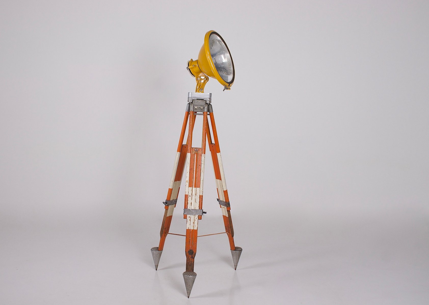 Industrial Holophane Tripod Spotlight, 1960s for sale at Pamono