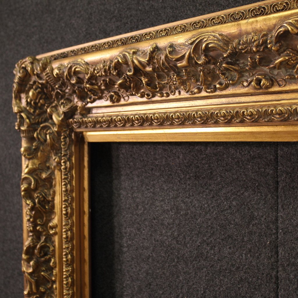 Italian Gilded Frame, 1970s for sale at Pamono