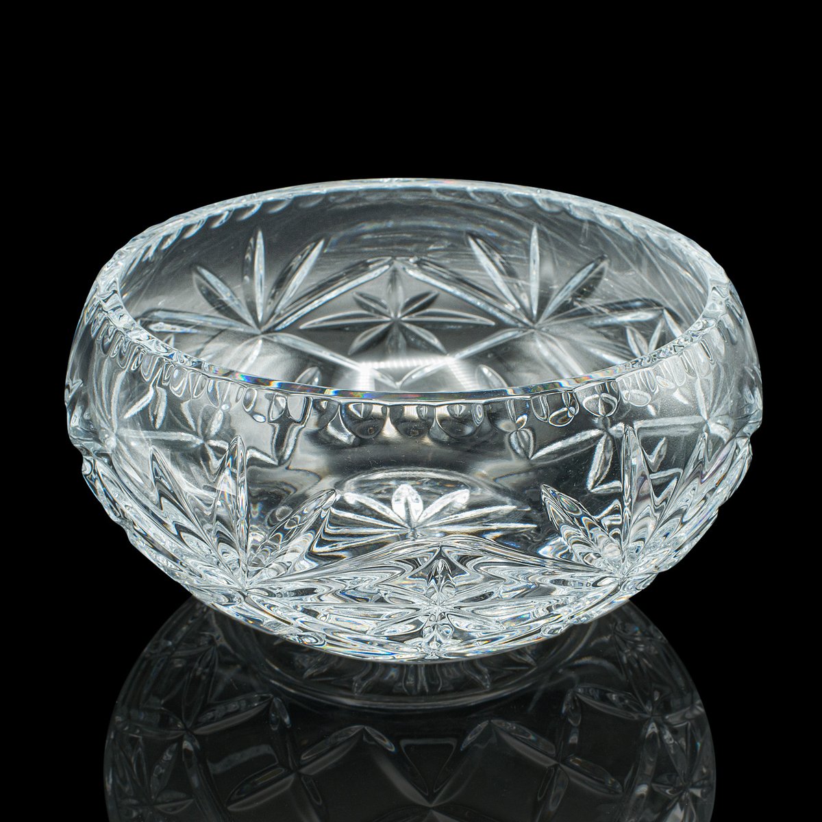 English Cut Crystal Glass Fruit Bowl, 1990s for sale at Pamono