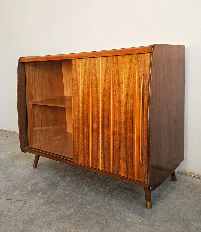 Mid-Century Modern Buffet in Walnut, 1960s for sale at Pamono