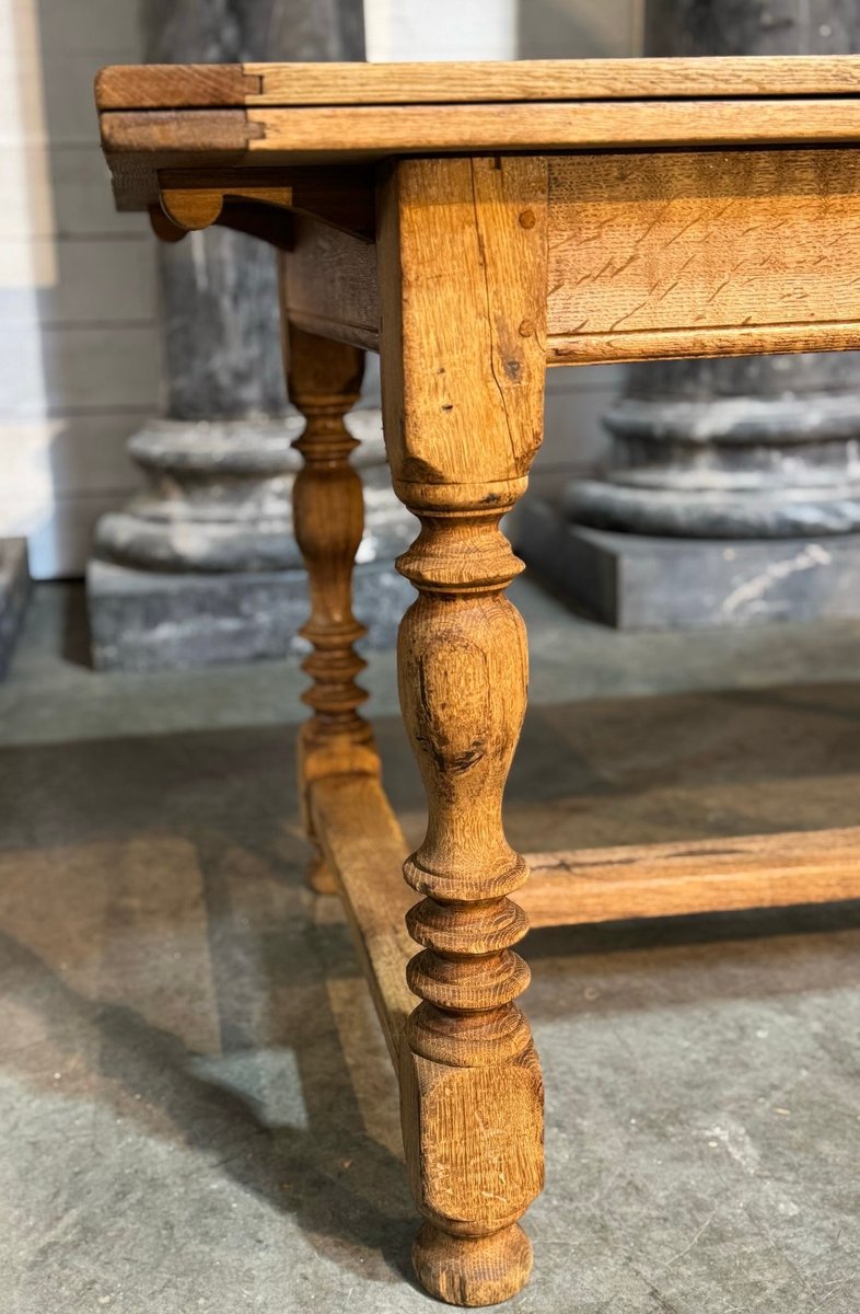 Oak Farmhouse Dining Table, 1920s for sale at Pamono