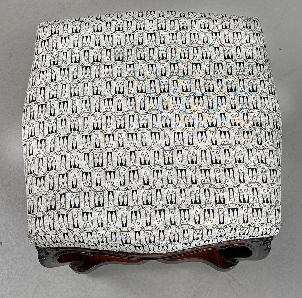 Antique Curved Stool, 19th Century for sale at Pamono