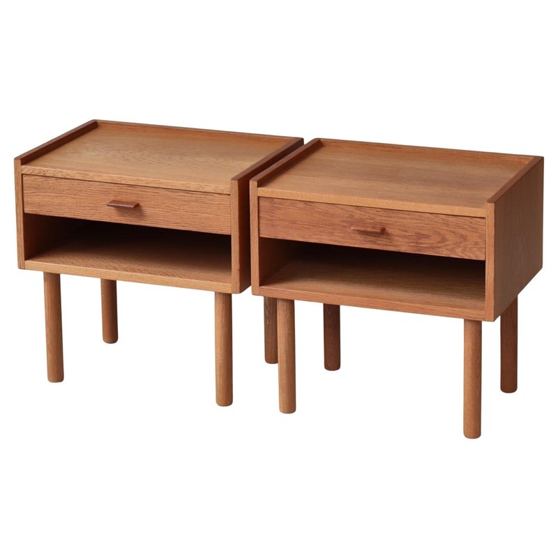 Oak Bedside Tables by Hans J. Wegner for Ry Møbelfabrik, Denmark, 1960s, Set of 2 for sale at Pamono