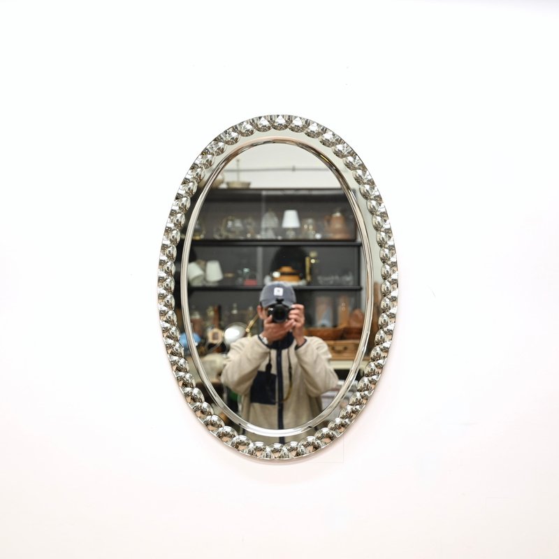 Large Italian Oval Double Beveled Mirror, Italy, 1950s for sale at Pamono