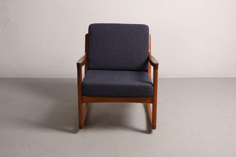 Senator Rocking Chair by Ole Wanscher for sale at Pamono