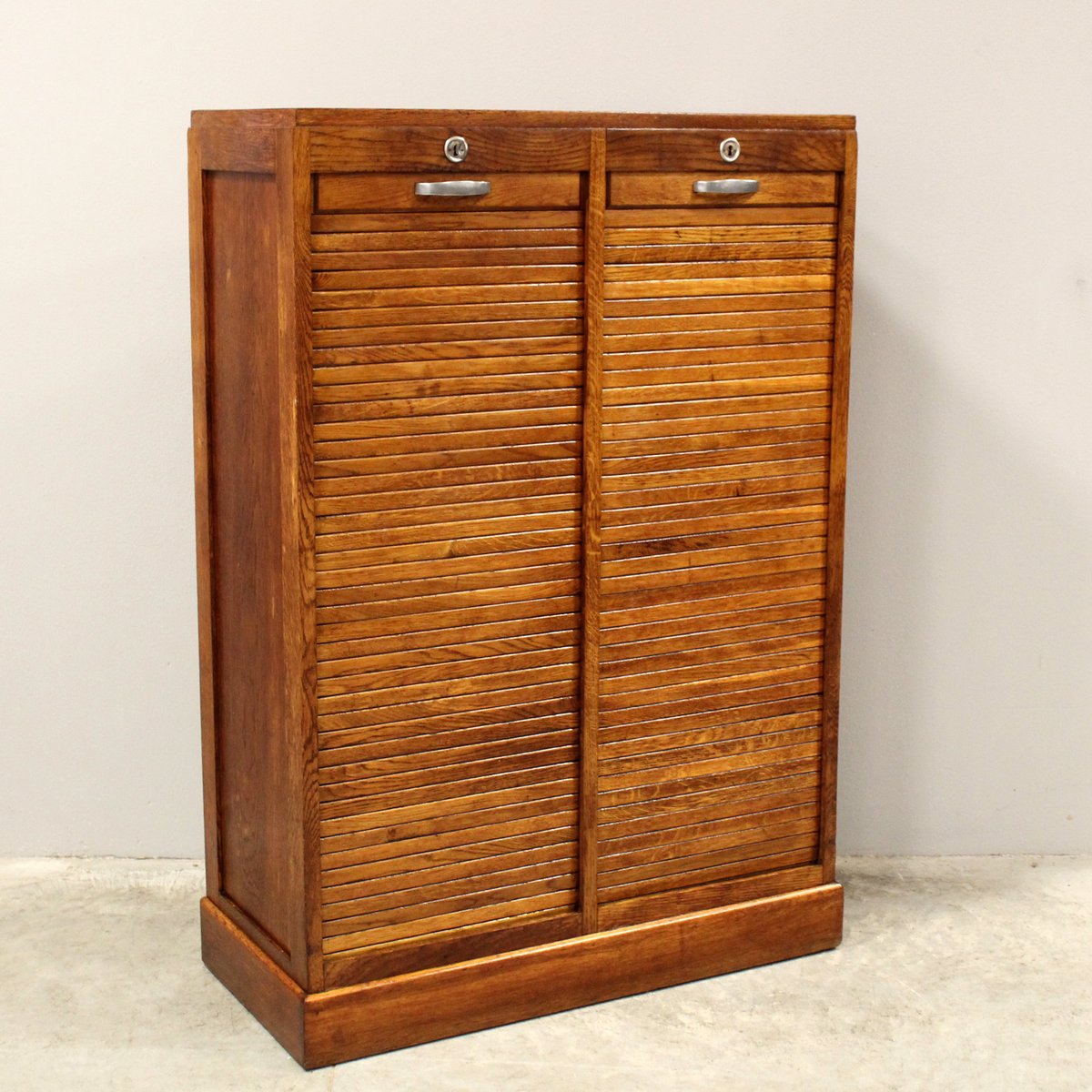 Vintage Filing Cabinet in Oak, 1920s for sale at Pamono