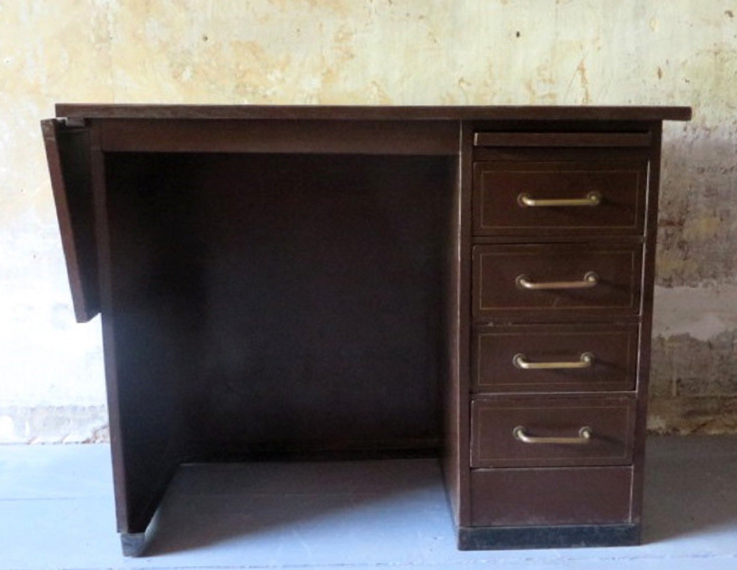 Small Metal Desk with Extension Flap from Roneo, 1920s for sale at Pamono