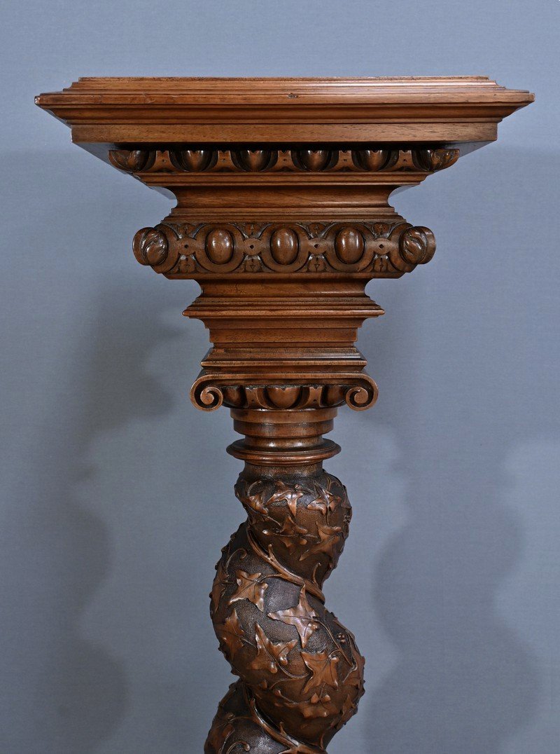 Swivel Column in Walnut, 1900s for sale at Pamono