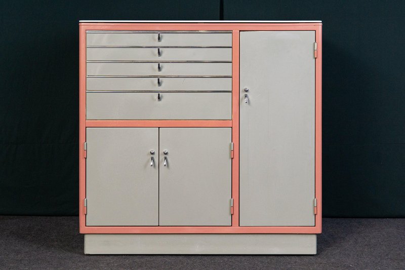 Knight Medicine Cabinet, 1950s for sale at Pamono