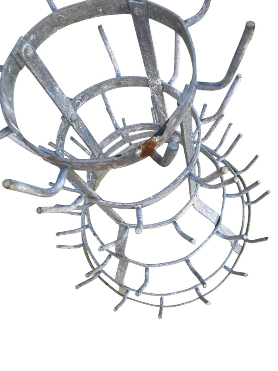French 52 Peg Bottle Dryer Garden Sculpture, 1950 for sale at Pamono