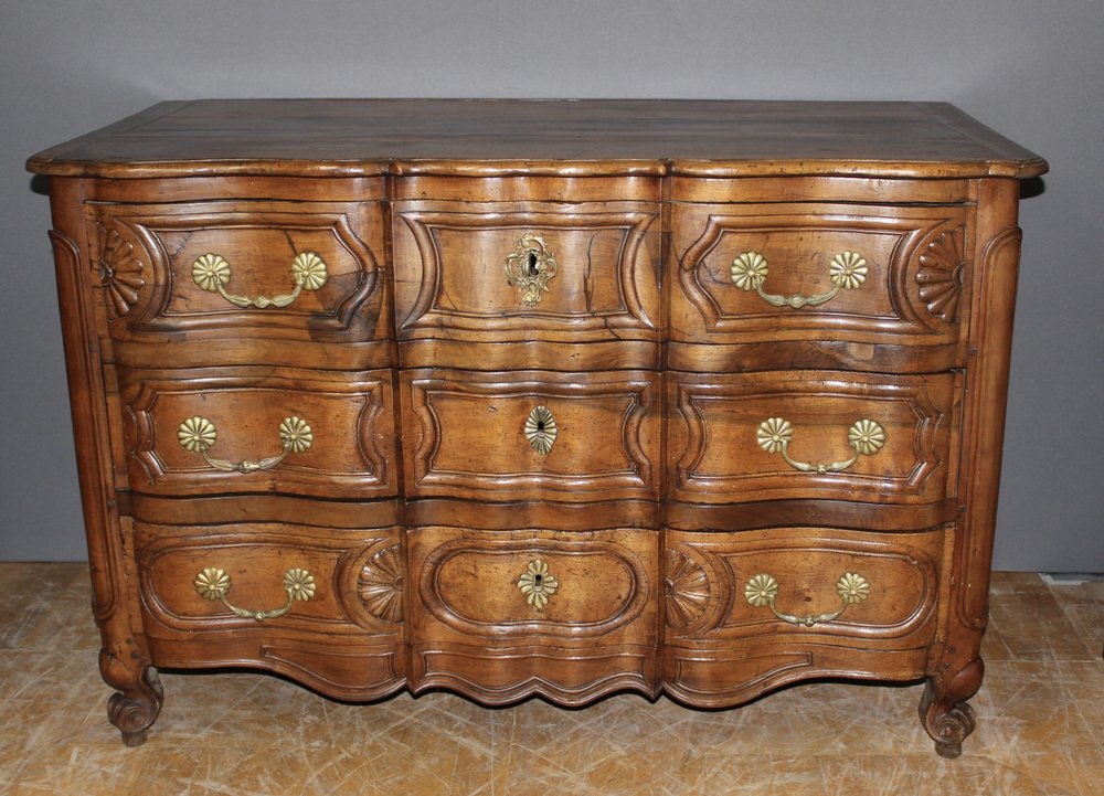 18th Century Provencal Crossbow Commode in Walnut for sale at Pamono