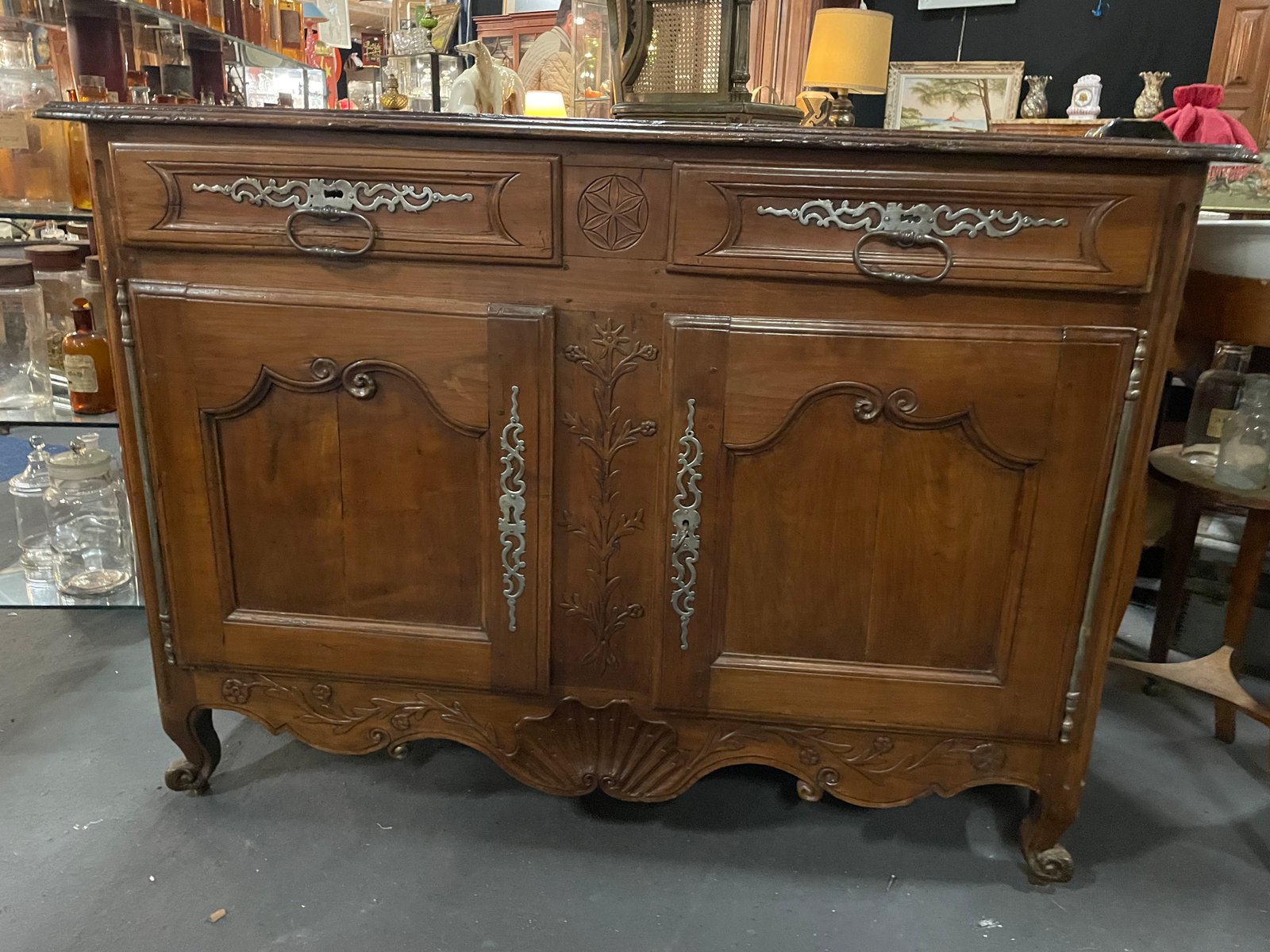 Louis XV Buffet in Wood for sale at Pamono